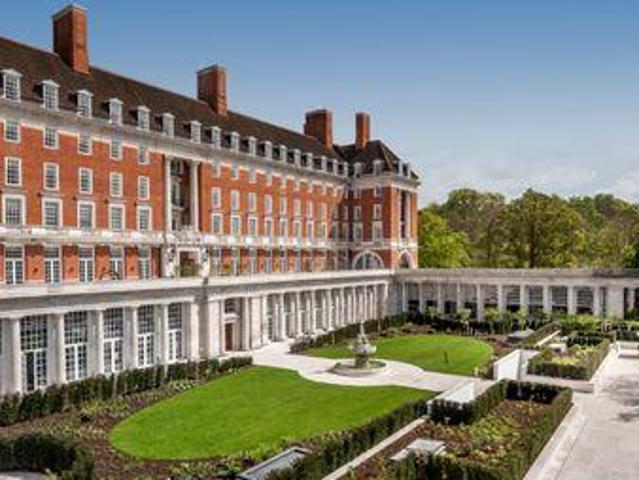 3 Bedrooms Flat for sale in Richmond Hill, Richmond TW10