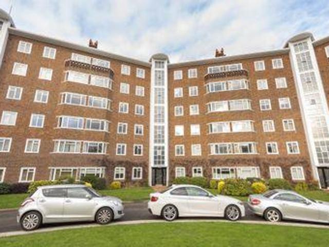 3 Bedrooms Flat for sale in Richmond, Surrey TW10