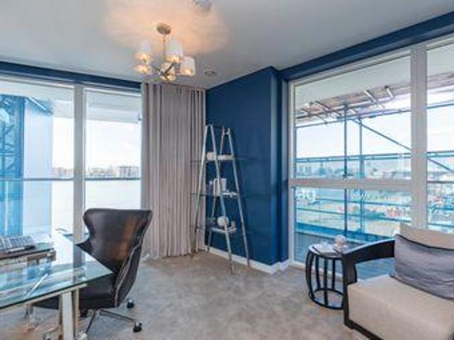 3 Bedrooms Flat for sale in Rifle Street, London E14