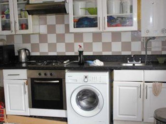 3 Bedrooms Flat for sale in Ryder Drive, Bermondsey SE16