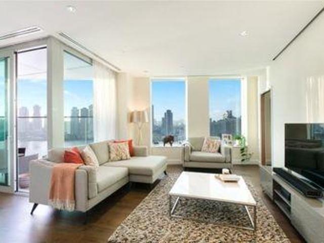 3 Bedrooms Flat for sale in Waterview Drive, Greenwich SE10