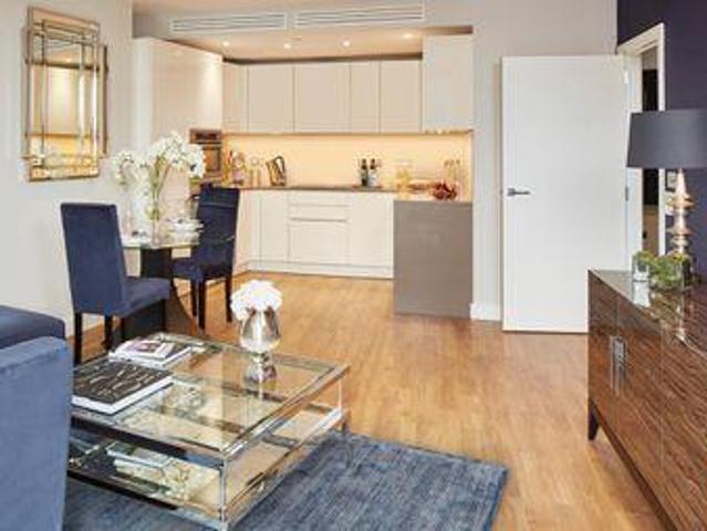 3 Bedrooms Flat for sale in ´´Waterford Point´´ at Wandsworth Road, London SW8