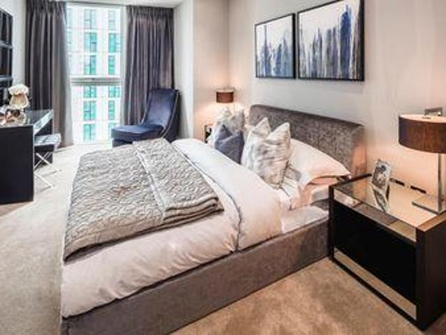 3 Bedrooms Flat for sale in ´´Waterford Point´´ at Wandsworth Road, London SW8