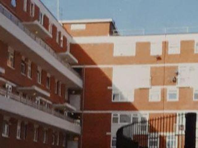3 Bedrooms Flat for sale in Weymouth Terrace, London E2