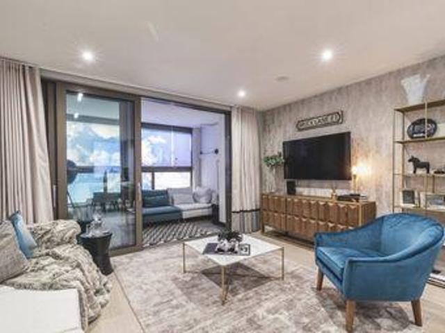 3 Bedrooms Flat for sale in Wentworth Street, London E1