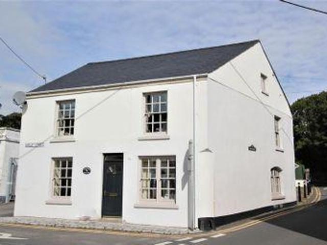 3 Bedrooms Flat for sale in Wesley Street, Llantwit Major CF61