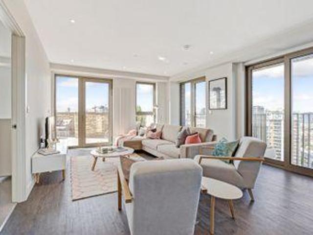 3 Bedrooms Flat for sale in Western Gateway, London E16
