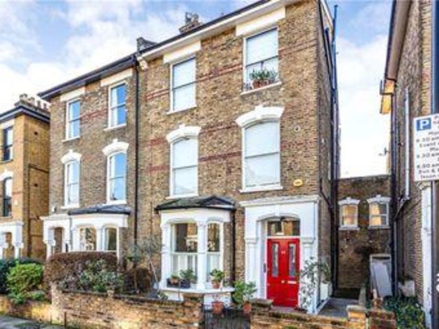 3 Bedrooms Flat for sale in Wilberforce Road, London N4
