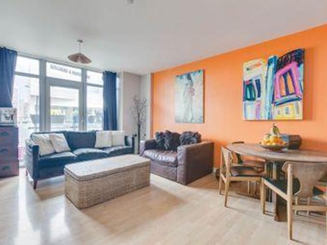 3 Bedrooms Flat for sale in Townmead Road, London SW6