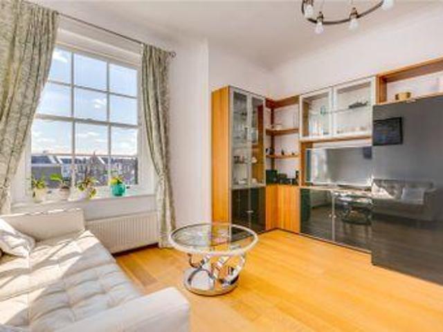 3 Bedrooms Flat for sale in Thurloe Court, Fulham Road, Chelsea SW3