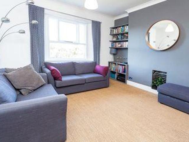 3 Bedrooms Flat for sale in Thane Villas, London N7