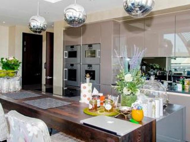 3 Bedrooms Flat for sale in The Courthouse, Horseferry Road, Westminster, London SW1P