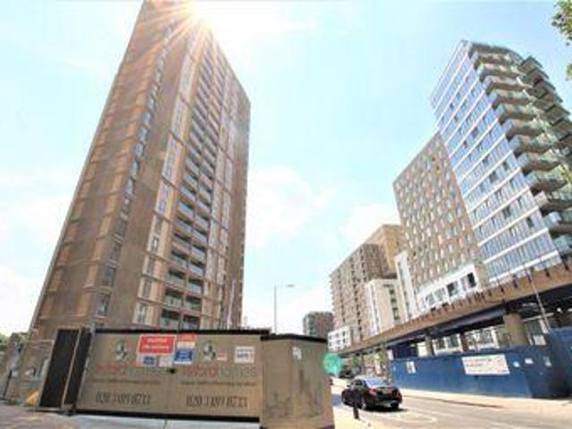 3 Bedrooms Flat for sale in The Liberty Building, Limeharbour E14
