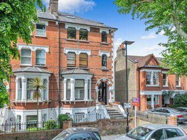 3 Bedrooms Flat for sale in Thorney Hedge Road, Gunnersbury, Chiswick, London W4