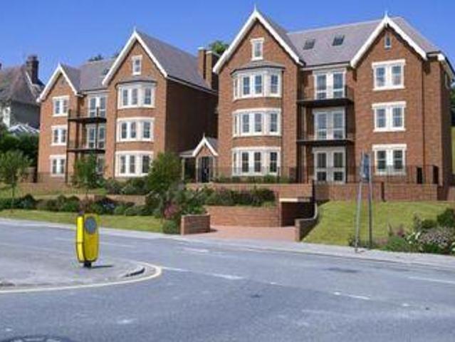 3 Bedrooms Flat for sale in Verdun Heights, 14 16 Foxley Lane, Purley CR8
