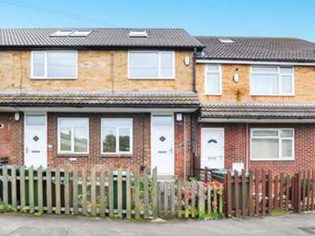 3 Bedrooms Flat for sale in Vesper Road, Leeds LS5