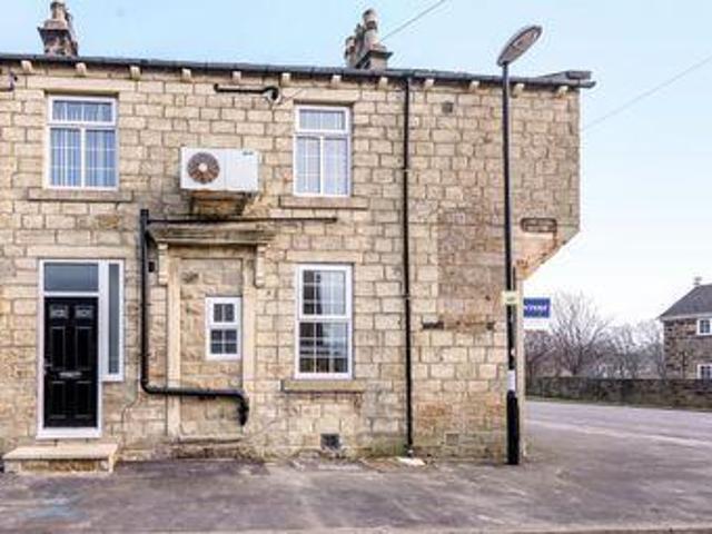 3 Bedrooms Flat for sale in Victoria Place, Yeadon, Leeds LS19