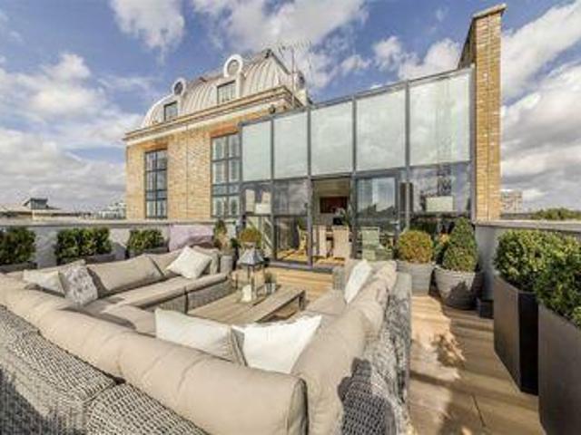 3 Bedrooms Flat for sale in York Road, London SW11