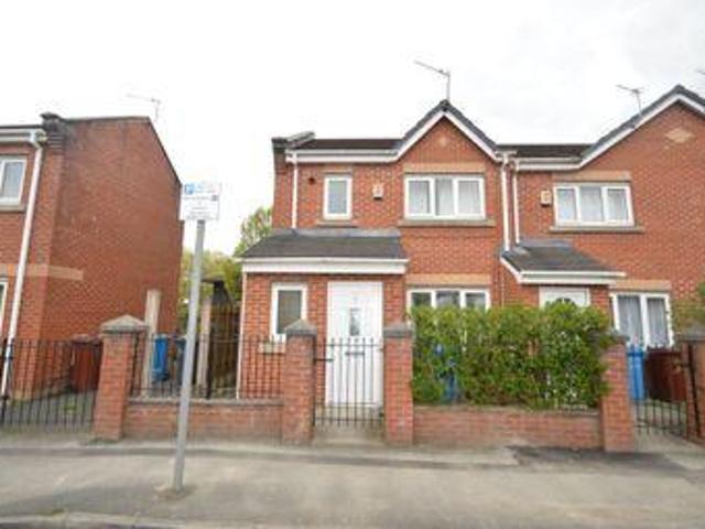 3 Bedrooms for rent in Mallow Street, Hulme, Manchester M15