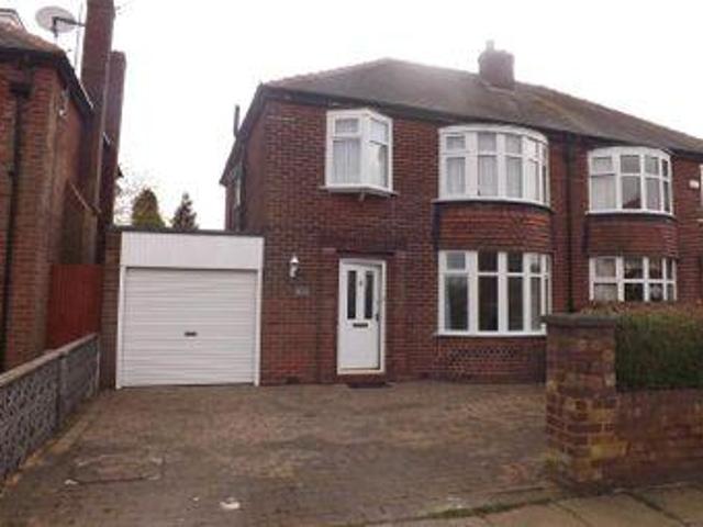 3 Bedrooms for rent in Manor Road, Middleton, Manchester M24
