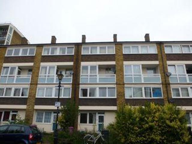 3 Bedrooms for rent in Massingham Street, London E1