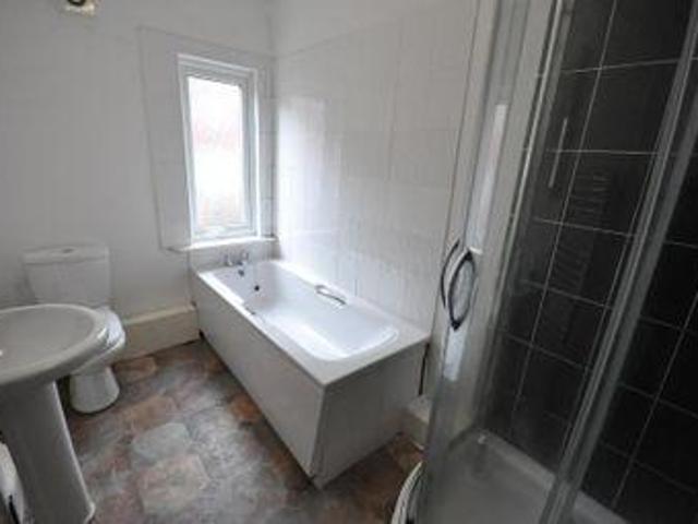 3 Bedrooms for rent in Mayville Avenue, Hye Park, Leeds LS6
