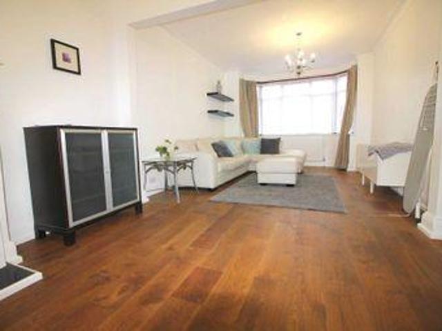 3 Bedrooms for rent in North Acton Road, London NW10
