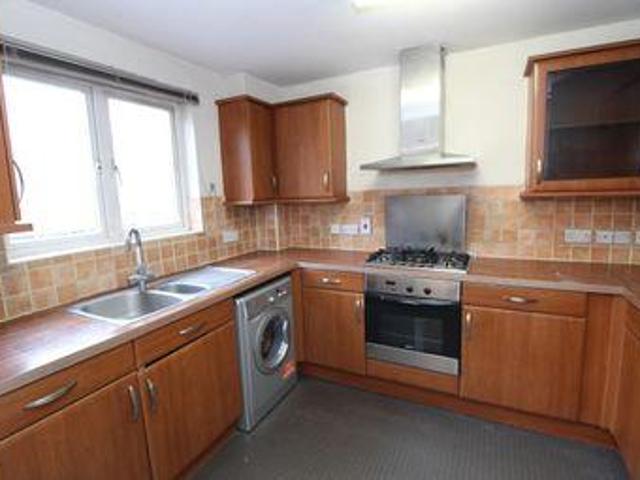 3 Bedrooms for rent in Old School Place, Waddon, Croydon CR0