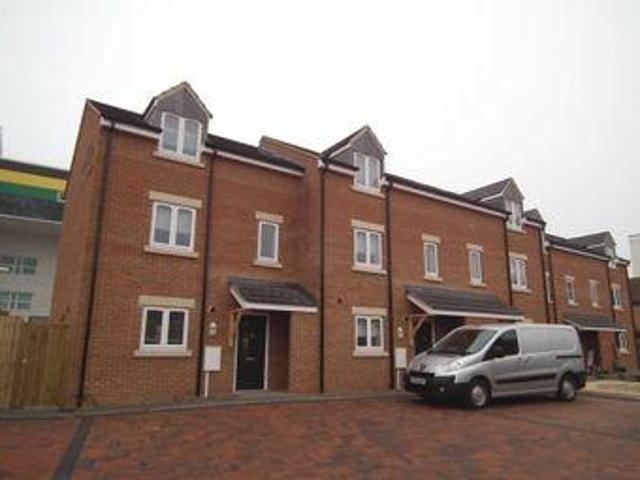 3 Bedrooms for rent in Abbey Street, Northampton NN5