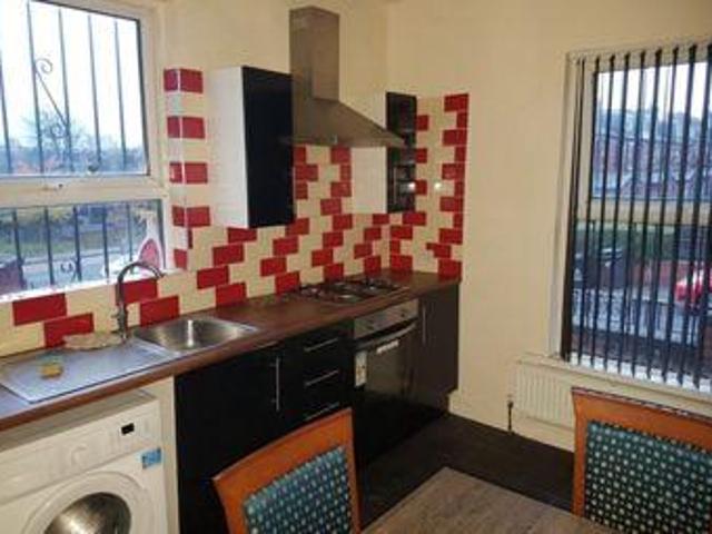 3 Bedrooms for rent in Burley Lodge Street, Hyde Park, Leeds LS6