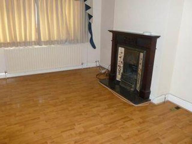 3 Bedrooms for rent in Balmoral Drive, Hayes, Middlesex UB4