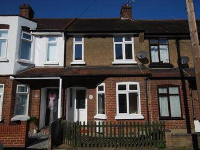 3 Bedrooms for rent in Baldwyns Road, Bexley, Kent DA5