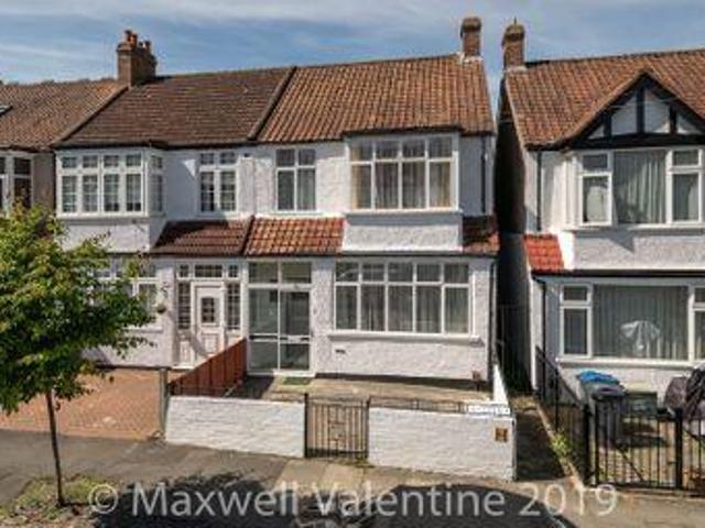 3 Bedrooms for rent in Beckway Road, London SW16