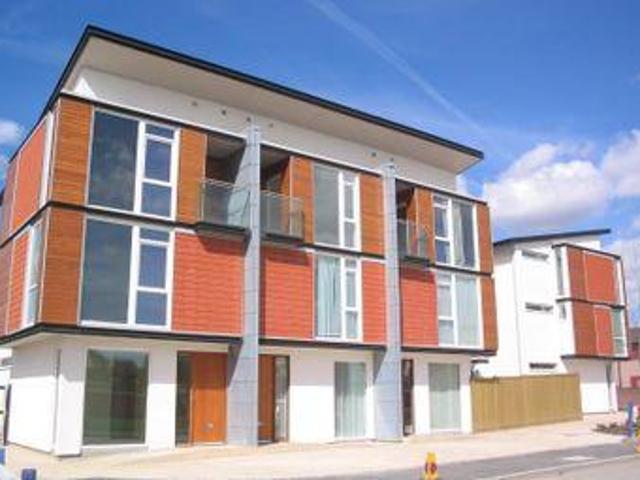 3 Bedrooms for rent in Bell Crescent, Manchester M11