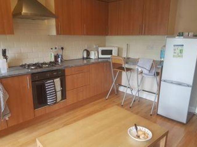3 Bedrooms for rent in Belle Vue Road, Hyde Park, Leeds LS3