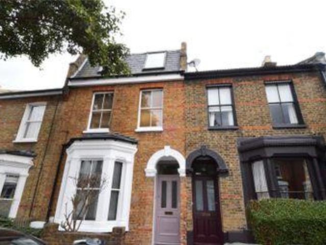 3 Bedrooms for rent in Bicknell Road, London SE5