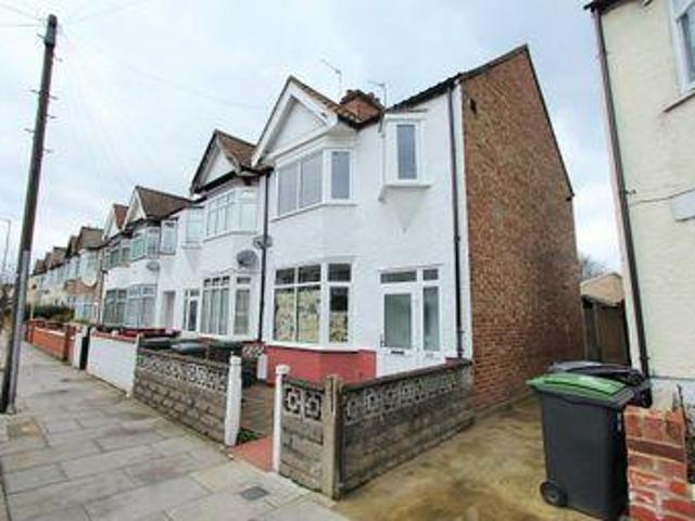3 Bedrooms for rent in Brantwood Road, London N17