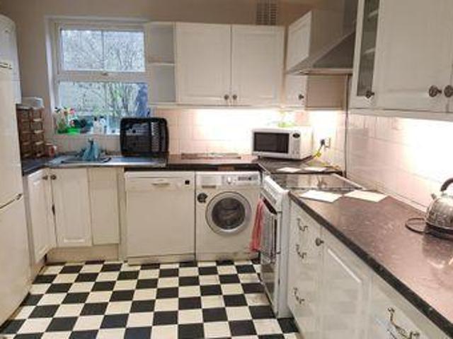 3 Bedrooms for rent in British Grove, London W4