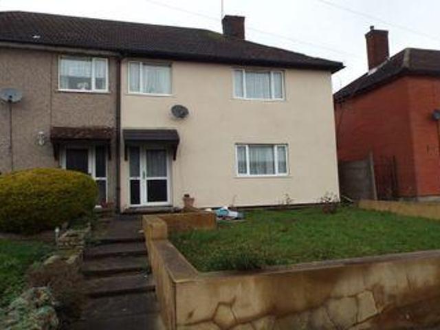 3 Bedrooms for rent in Brocket Way, Chigwell IG7