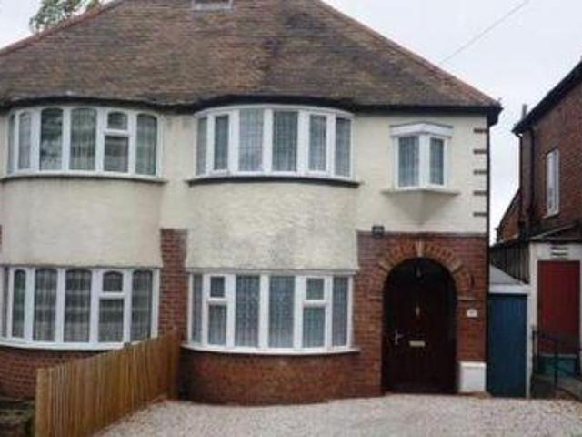 3 Bedrooms for rent in Camford Grove, Kings Heath, Birmingham B14