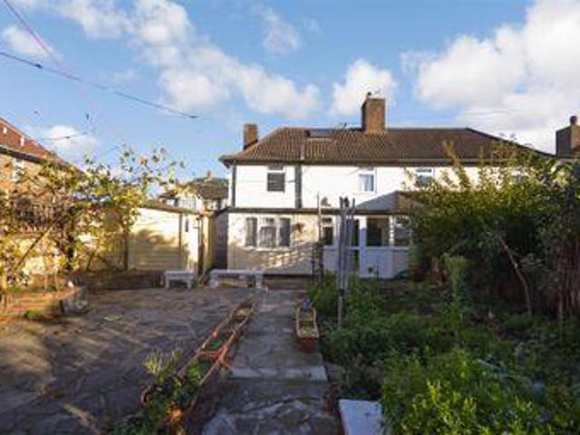 3 Bedrooms for rent in Cannon Hill Lane, London SW20