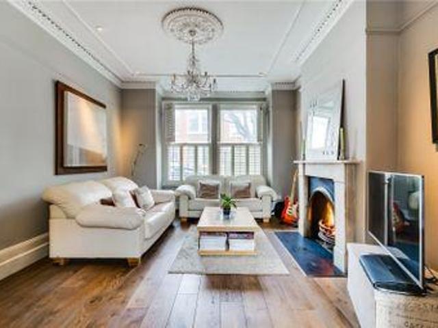 3 Bedrooms for rent in Cathles Road, London SW12