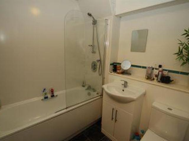 3 Bedrooms for rent in Central Court, Melville Street, Salford M3