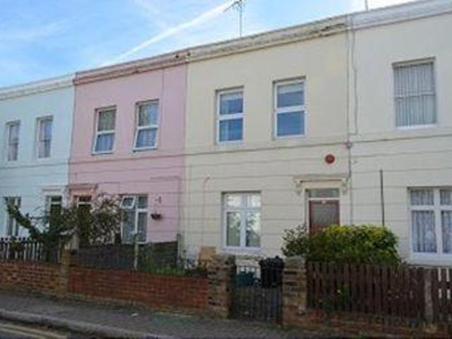 3 Bedrooms for rent in Charteris Road, London N4