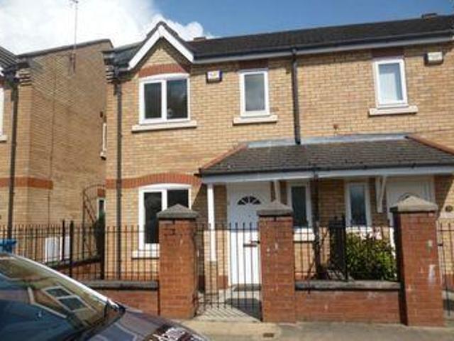 3 Bedrooms for rent in Chorlton Road, Manchester M15