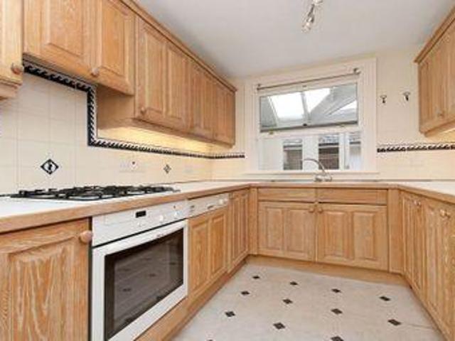 3 Bedrooms for rent in Cinnamon Row, London SW11