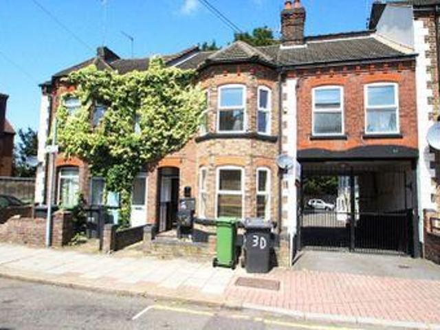 3 Bedrooms for rent in Clarendon Road, Luton LU2
