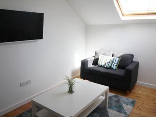 3 Bedrooms for rent in Clarendon Road, Leeds LS2