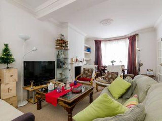 3 Bedrooms for rent in Claxton Grove, Hammersmith W6