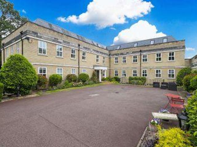 3 Bedrooms for rent in Claybury Hall, Regents Drive, Woodford Green IG8